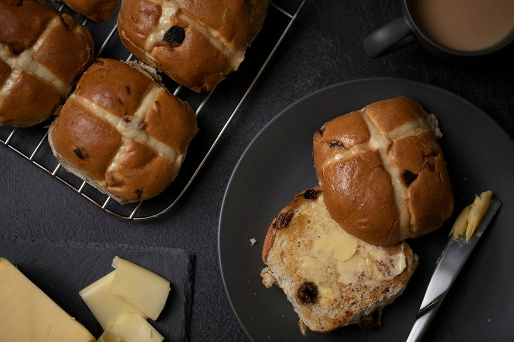 Easter Buns Recipe – Leopards Leap